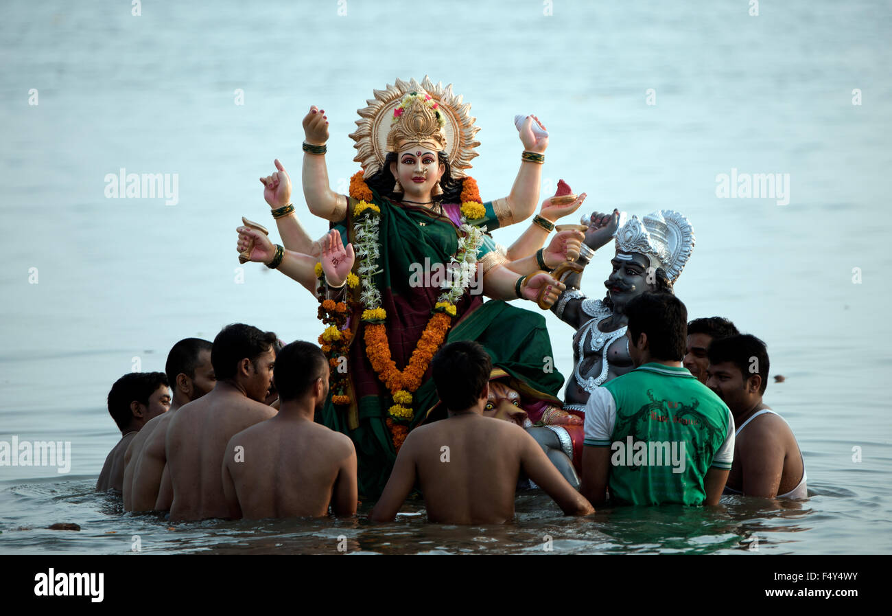 Durga idol immersion hi-res stock photography and images - Alamy