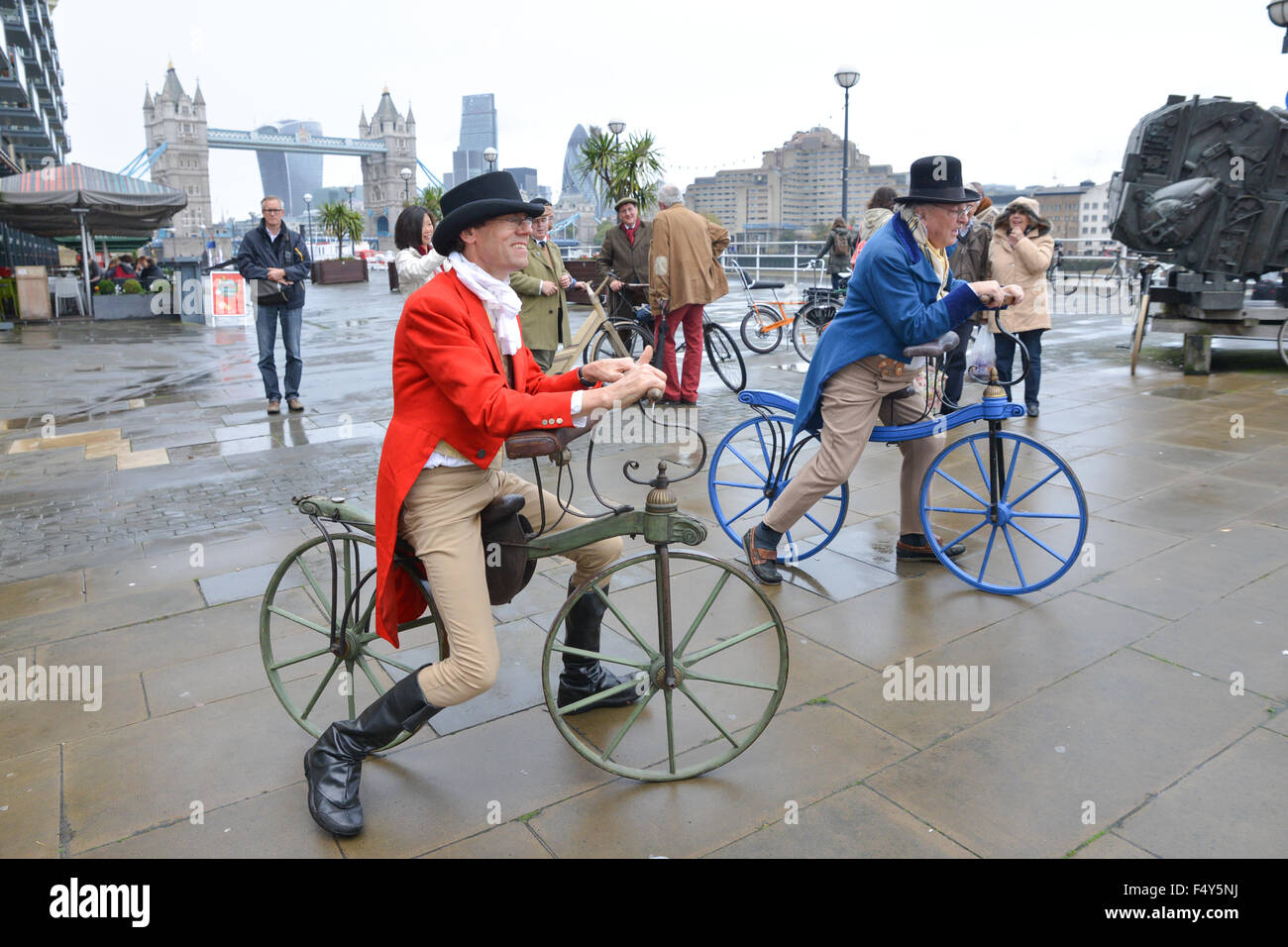 Veteran Cycle Club 60th anniversary bike ride from Herne Hill Velodrome ...