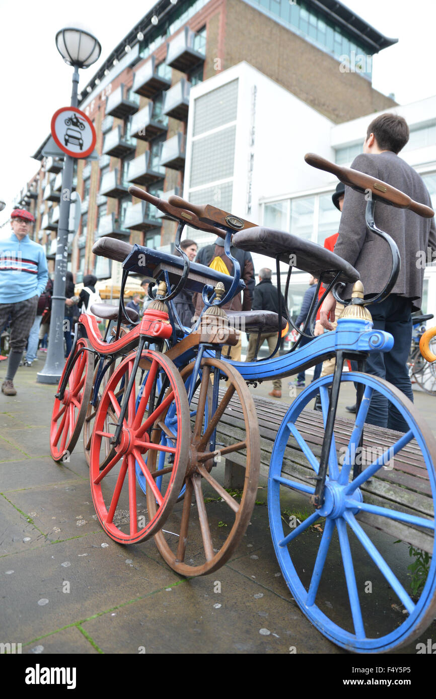 Veteran cycle club 60th anniversary hi-res stock photography and images ...