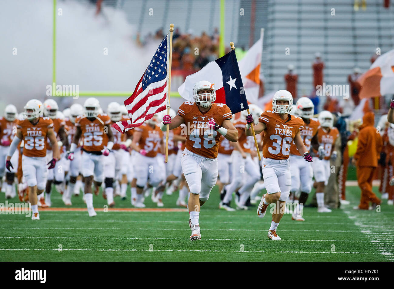 Ut austin football stadium hi-res stock photography and images - Alamy