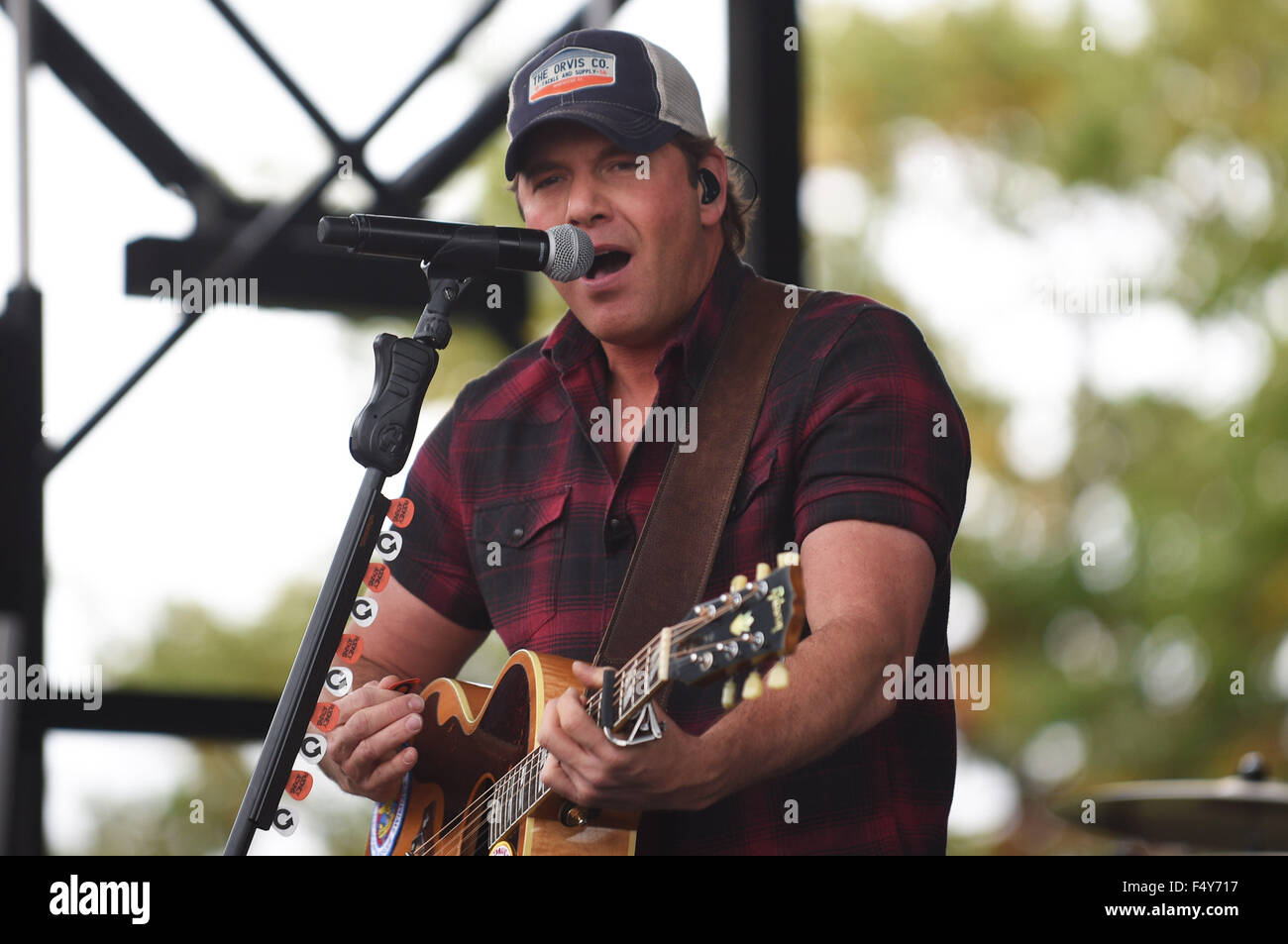 Champaign, Illinois, USA. 24th Oct, 2015. Country star Rodney Atkins ...