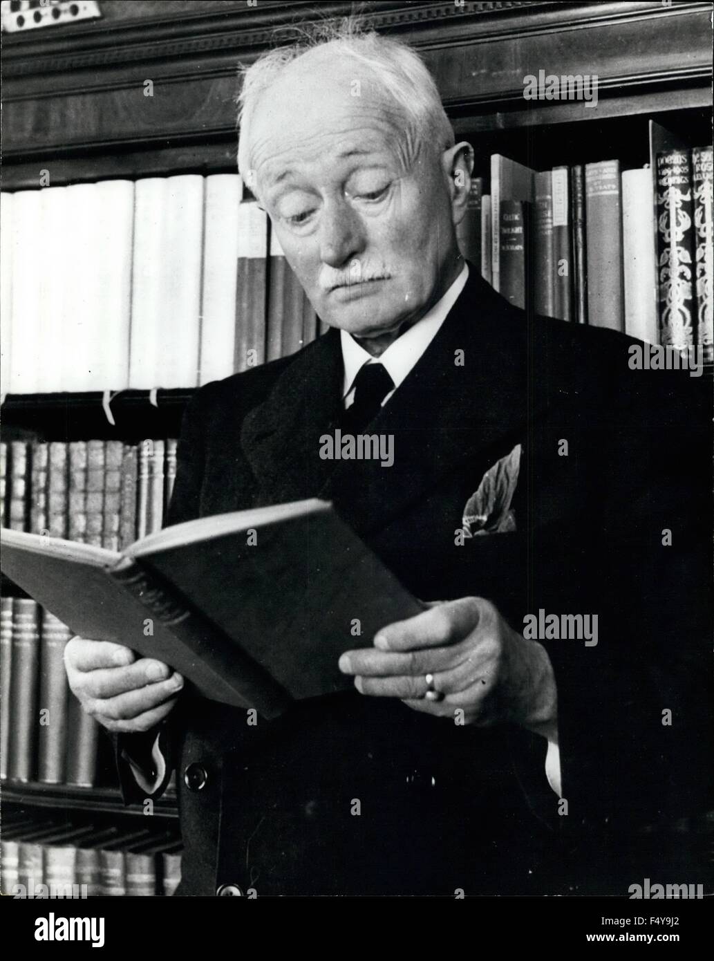 John masefield hi-res stock photography and images - Alamy