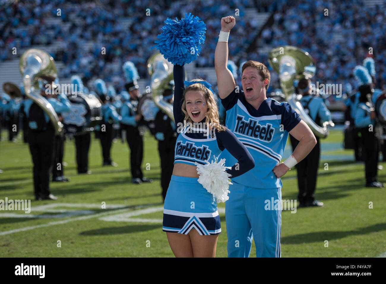 Unc tar heels cheerleaders hi-res stock photography and images - Alamy
