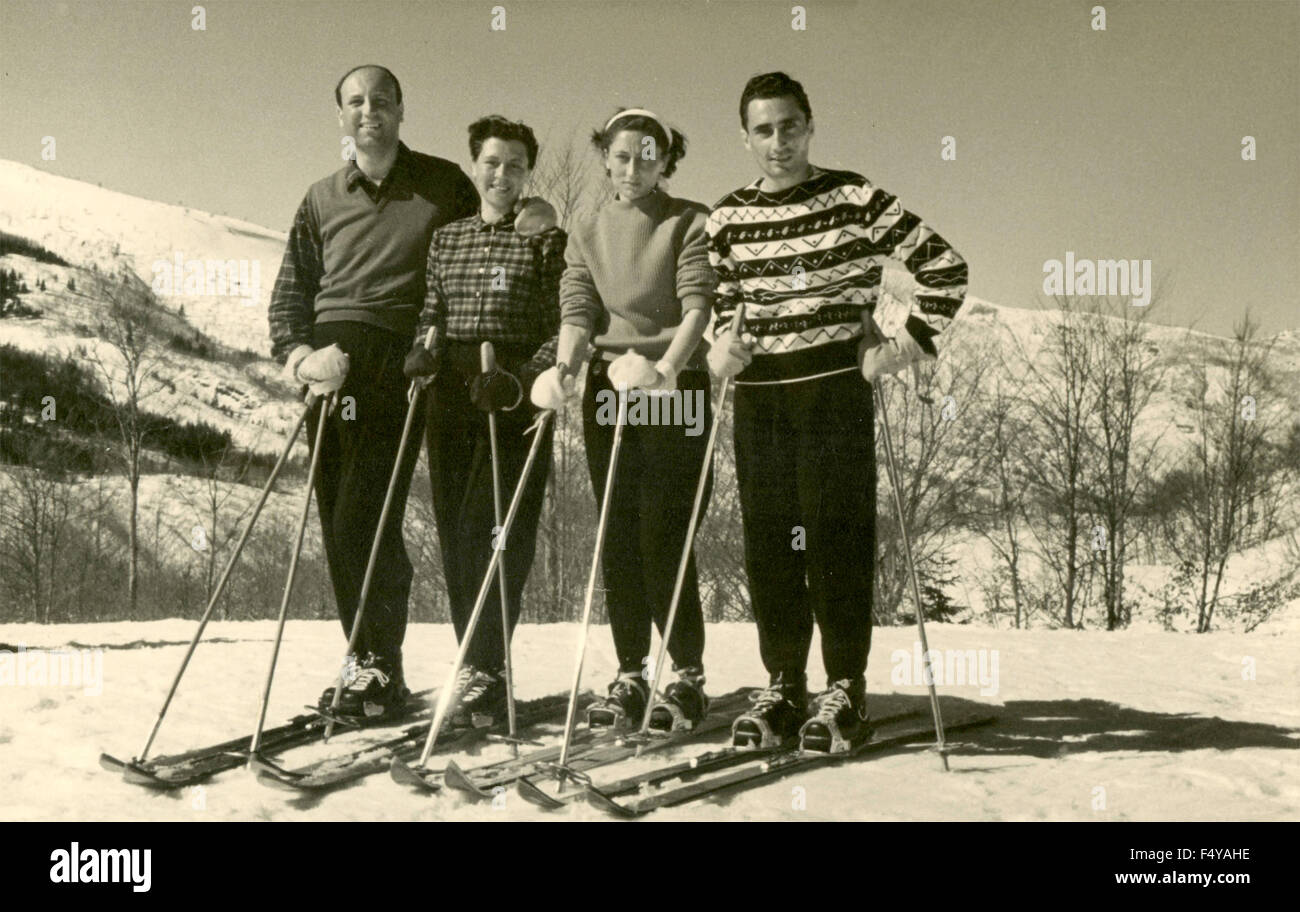 1950s friends italy hi-res stock photography and images - Alamy