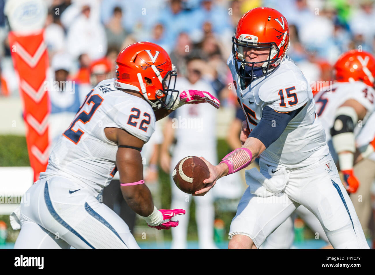 Chapel Hill, NC, USA. 24th Oct, 2015. Virginia Cavaliers quarterback ...