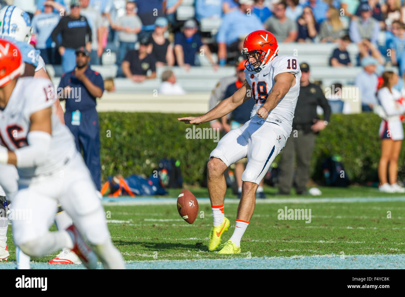 Chapel Hill, NC, USA. 24th Oct, 2015. Virginia Cavaliers punter ...