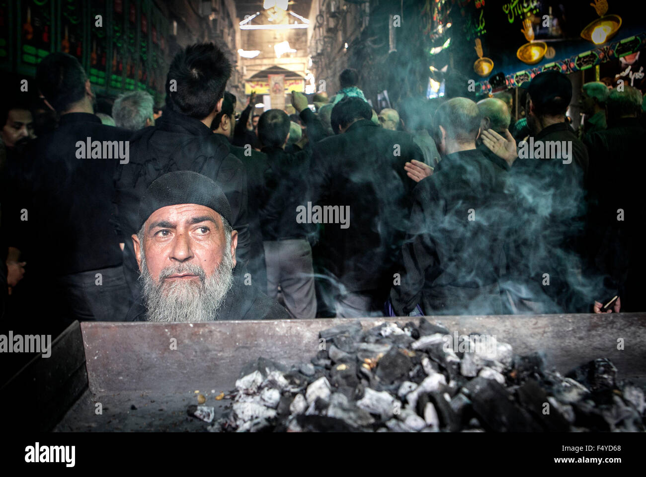 Tehran, Iran. 24th Oct, 2015. Shiite Muslims attend the ritual of ...