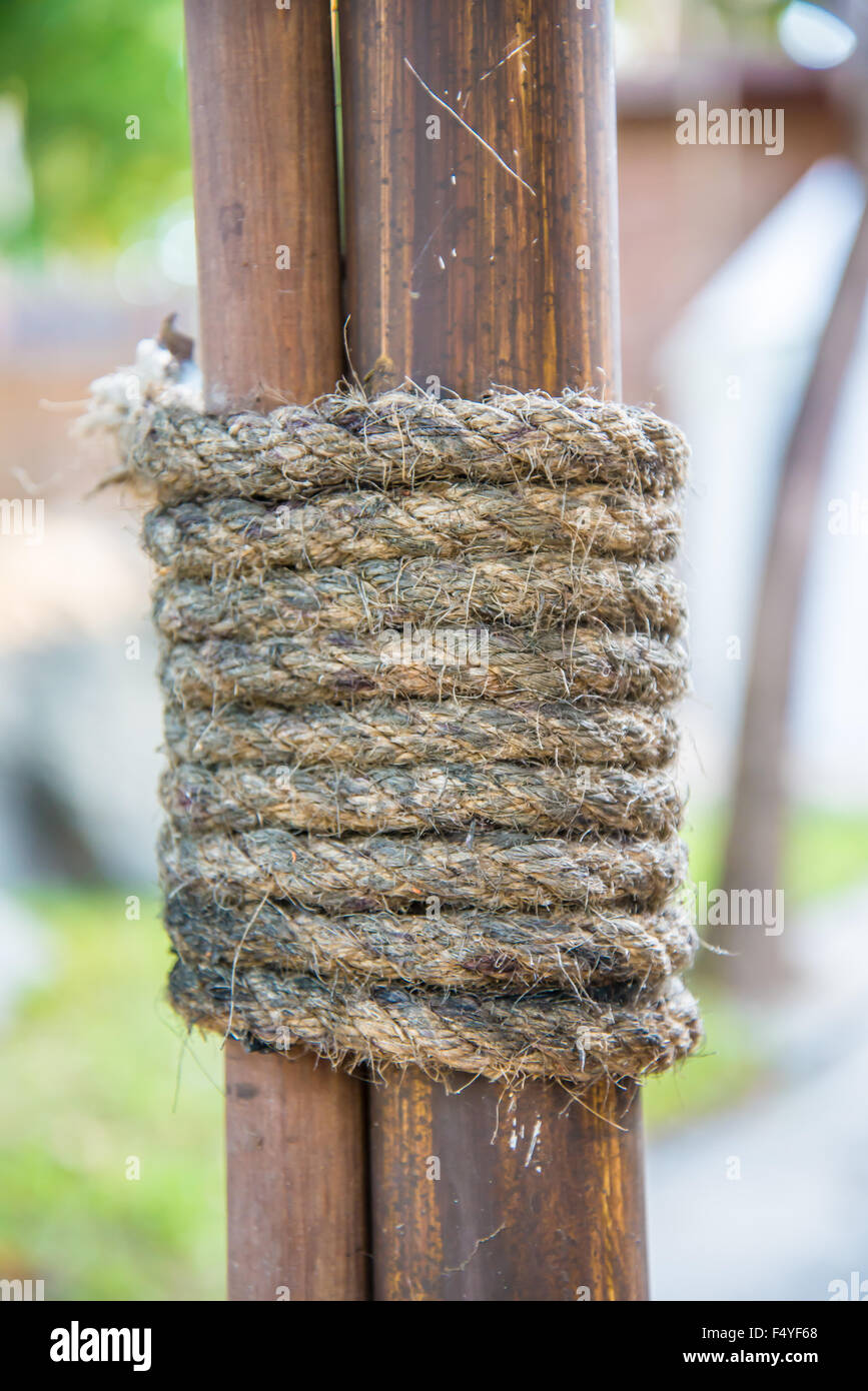 Rope wrapped around pole hi-res stock photography and images - Alamy
