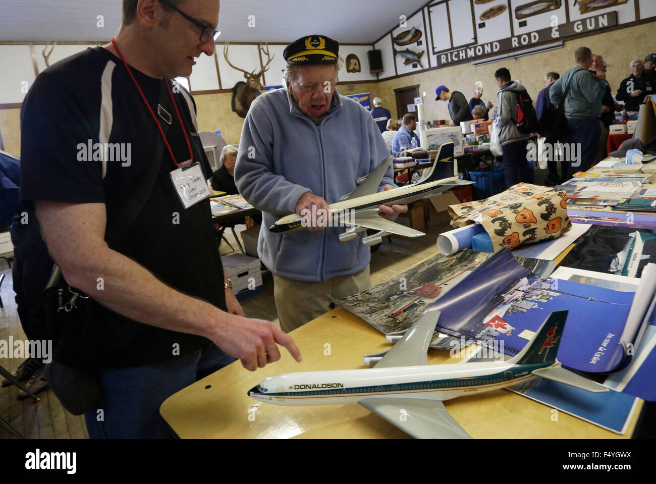 Airline collectibles hi-res stock photography and images - Alamy