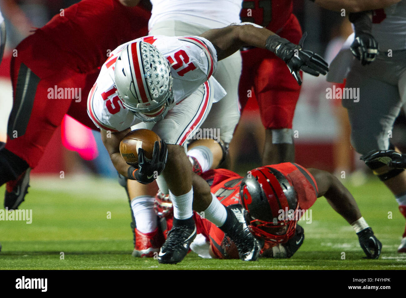 Piscataway, NJ, USA. 24th Oct, 2015. Ohio State Buckeyes running back ...