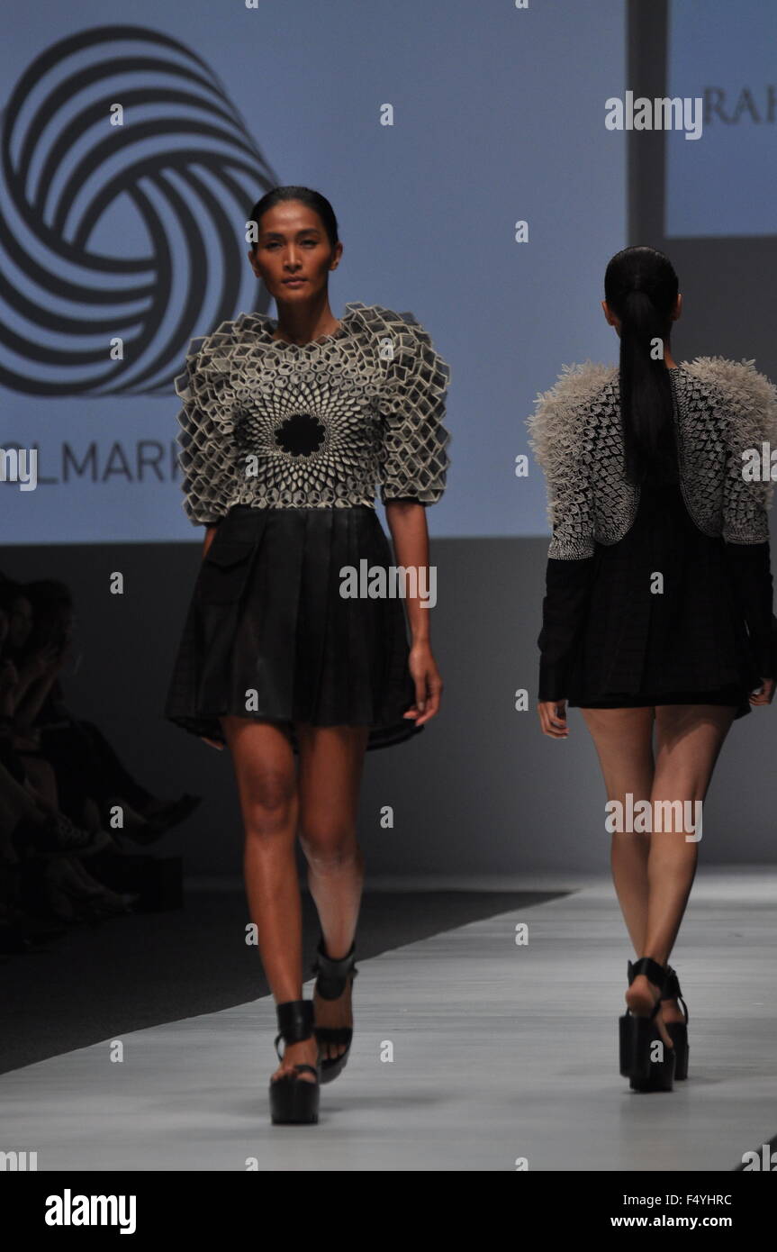 Jakarta, Indonesia. 24th Oct, 2015. Model demonstrating dress by Rahul ...