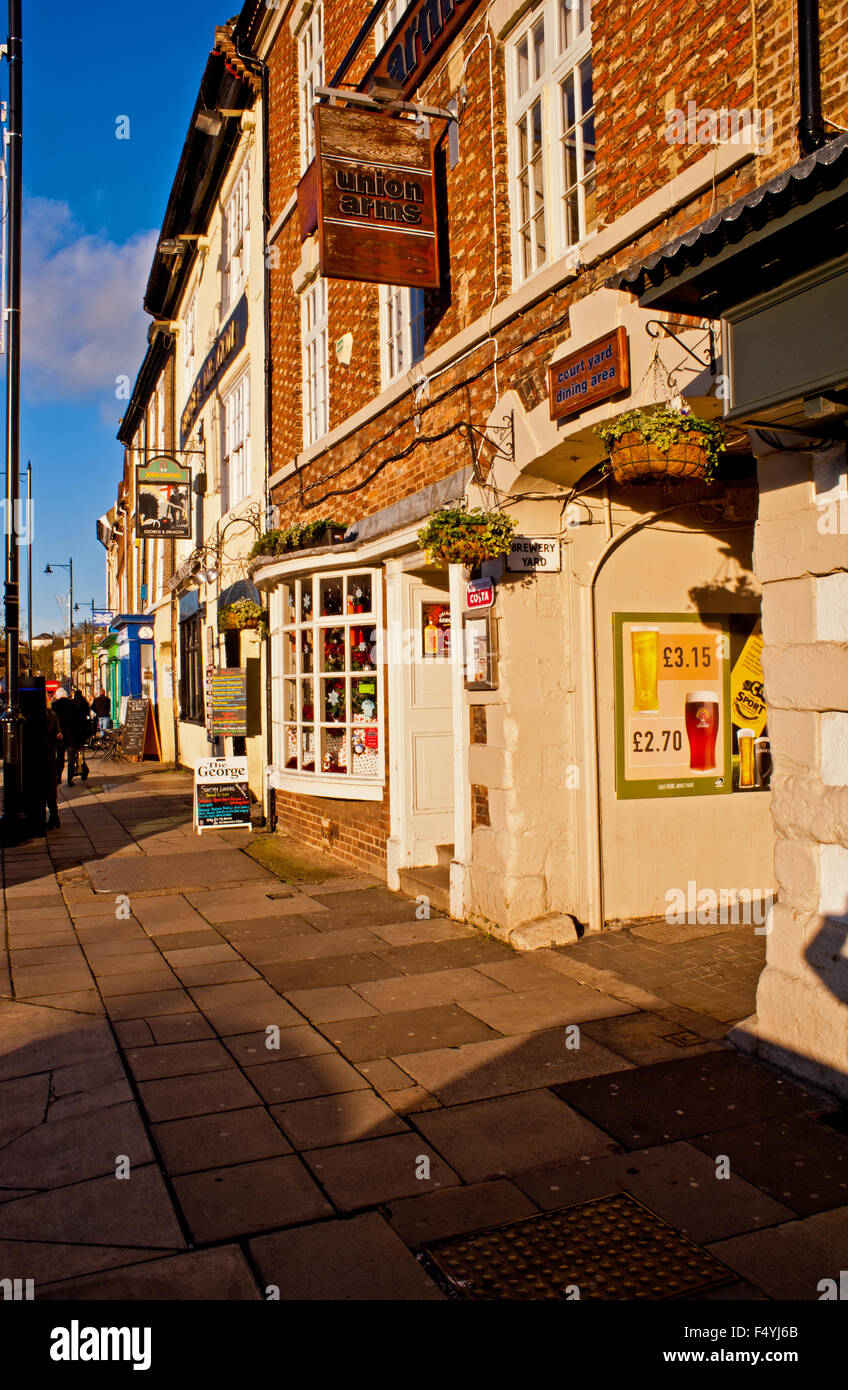 The Union Arms, Yarm High street, Yarm Stock Photo - Alamy