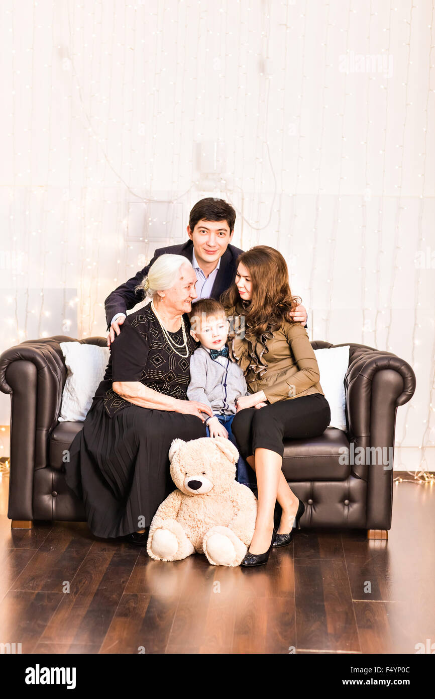 Multi generation family relaxing hi-res stock photography and images ...
