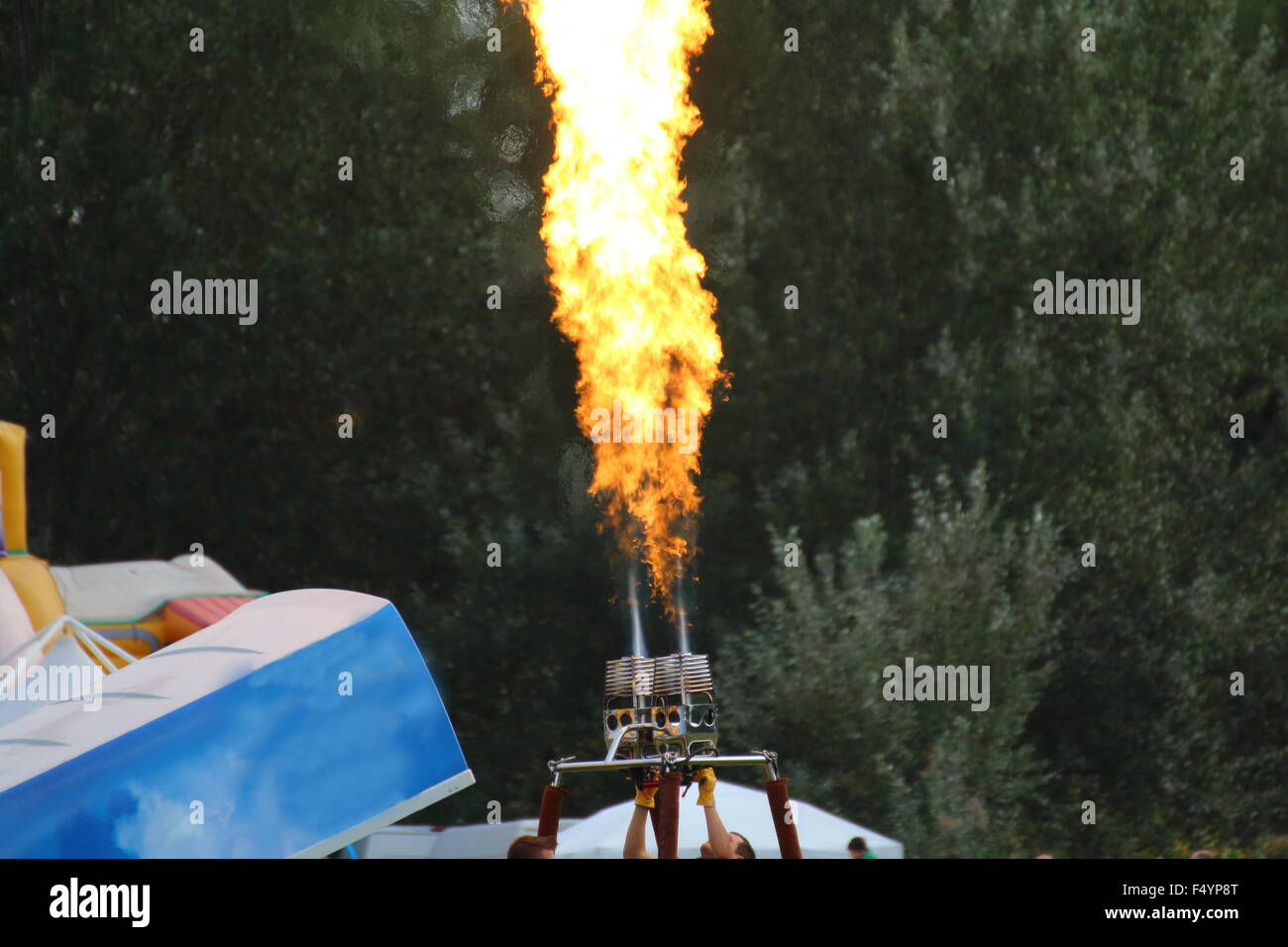 Hot air balloon burners and shell, the preparation Stock Photo - Alamy