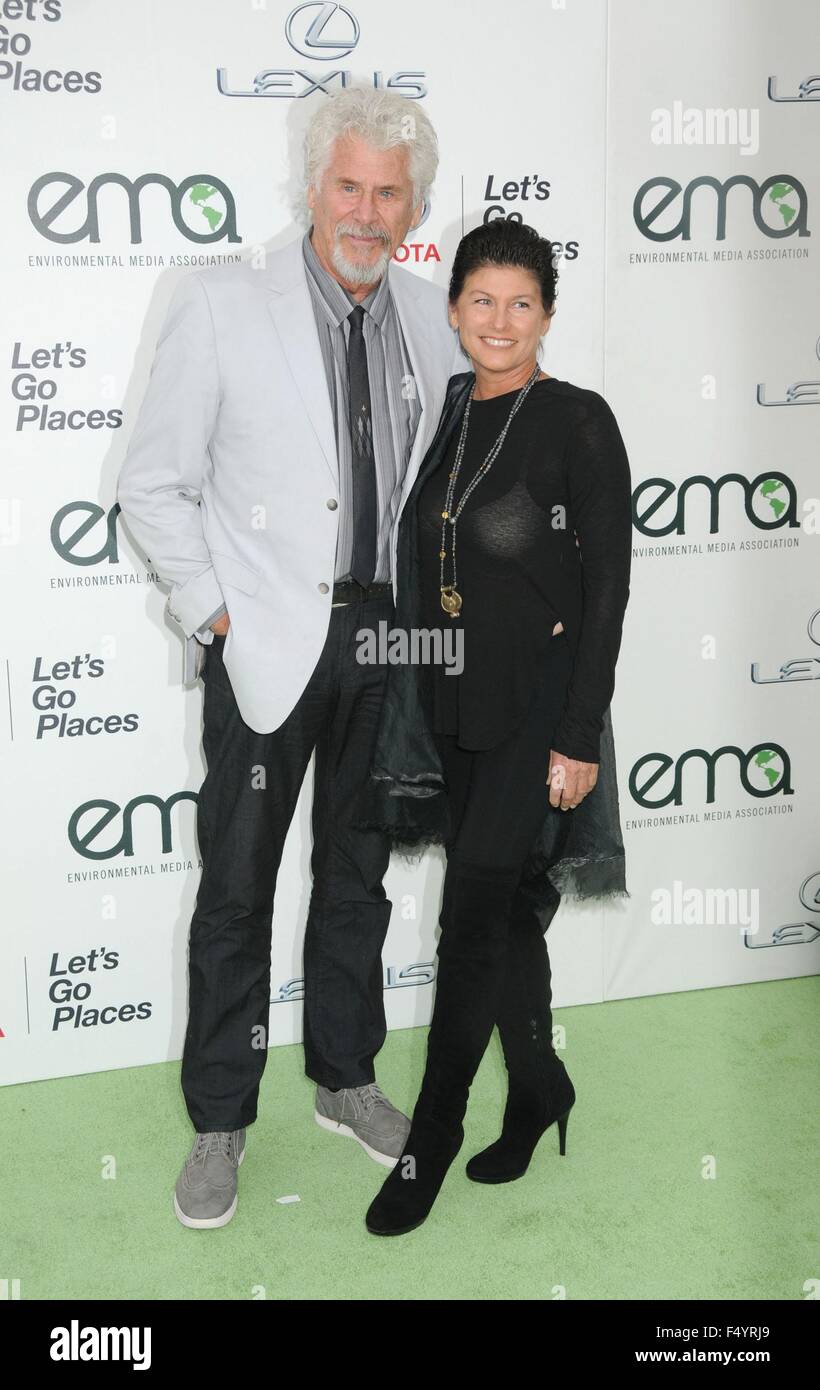 Barry bostwick wife hi-res stock photography and images - Alamy