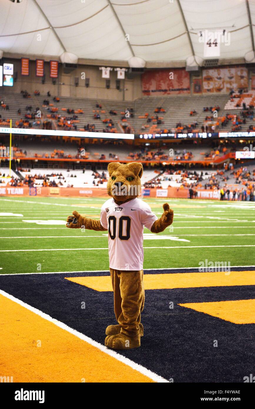 Syracuse, NY, USA. 24th Oct, 2015. The Pittsburgh Panthers mascot ROC ...