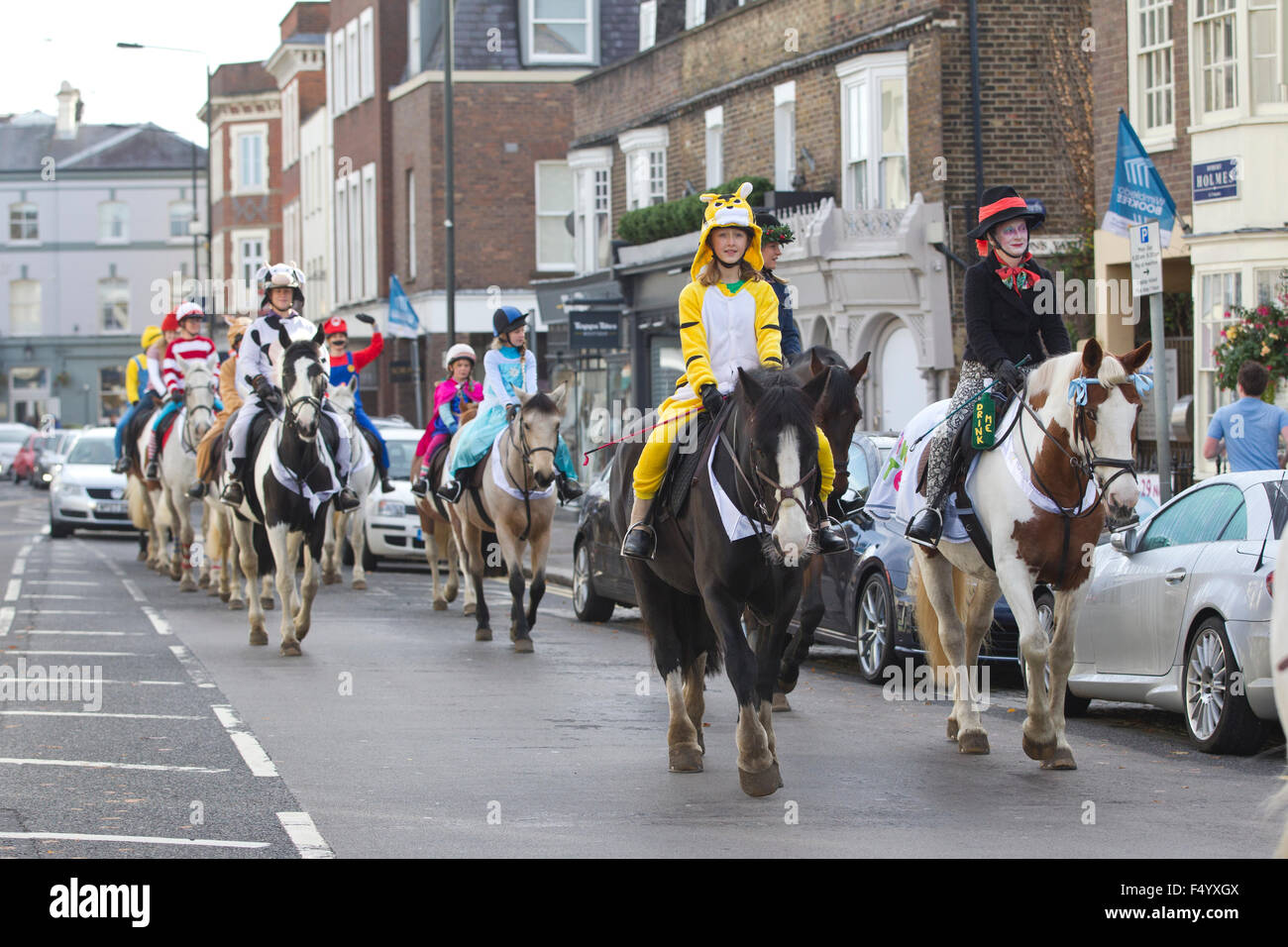 Wimbledon village stables hi-res stock photography and images - Alamy