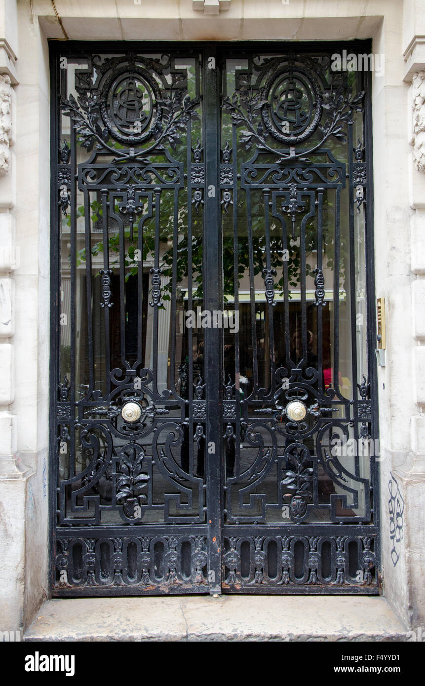Beautiful, strong and old wood door in Paris Stock Photo - Alamy