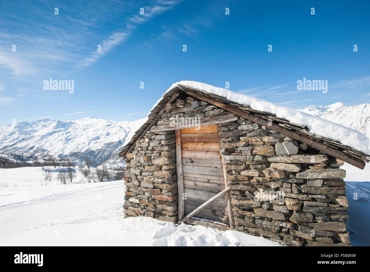 Alps mountain hut winter hi-res stock photography and images - Alamy