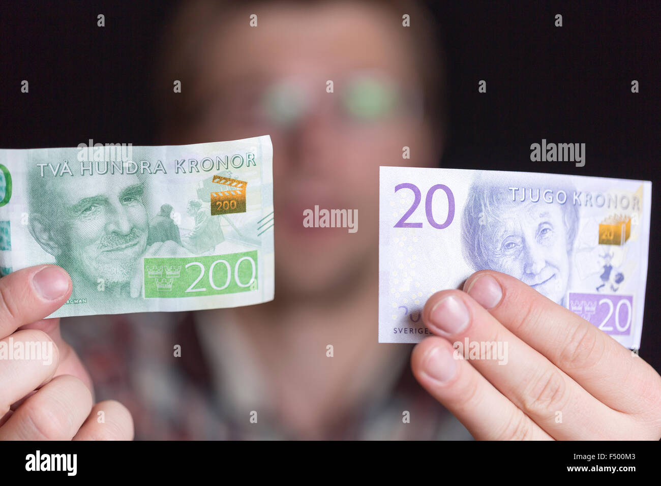 Swedish 200 and 20 Krona Notes Stock Photo - Alamy