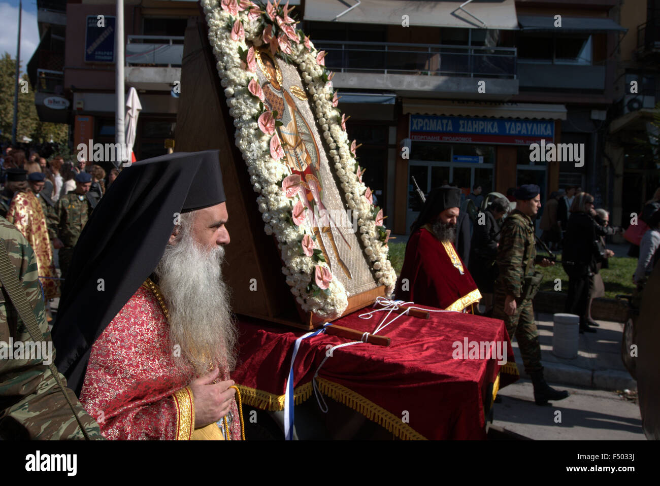 Thessaloniki, Greece 25th October 2005. The procession of the holy icon ...