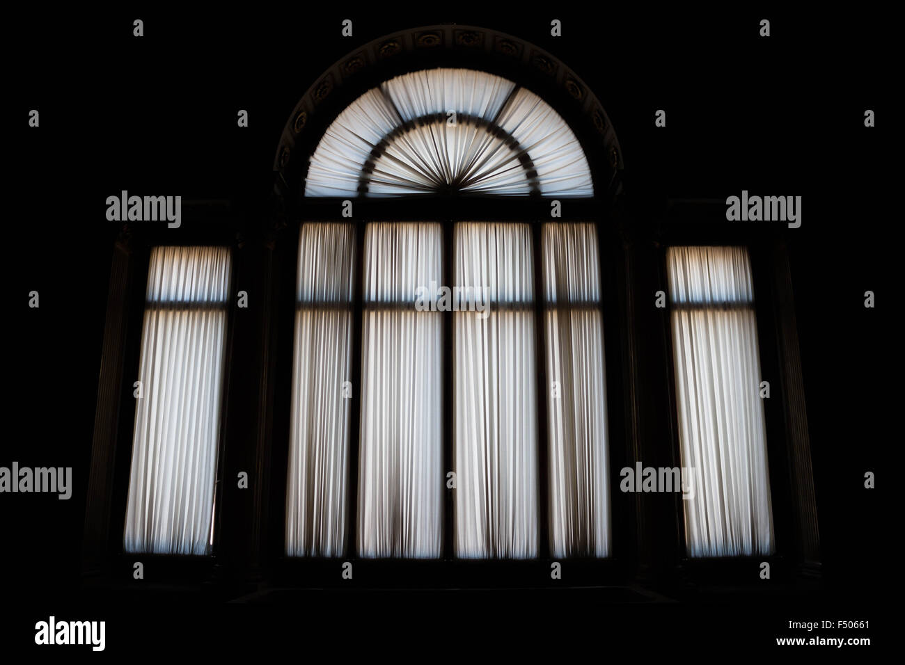 Castle black and white window hi-res stock photography and images - Alamy
