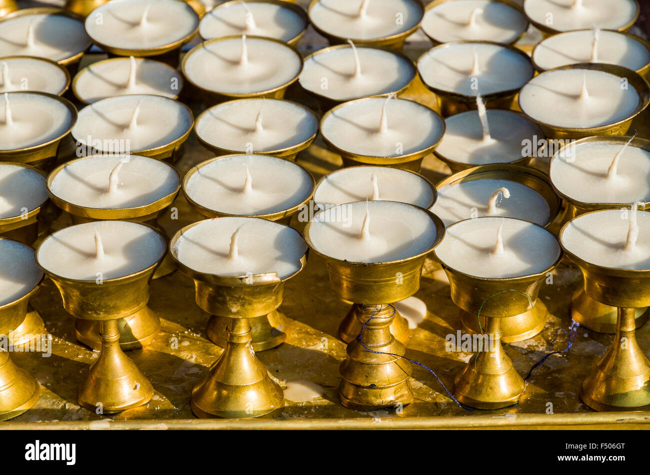 Light offerings hi-res stock photography and images - Alamy