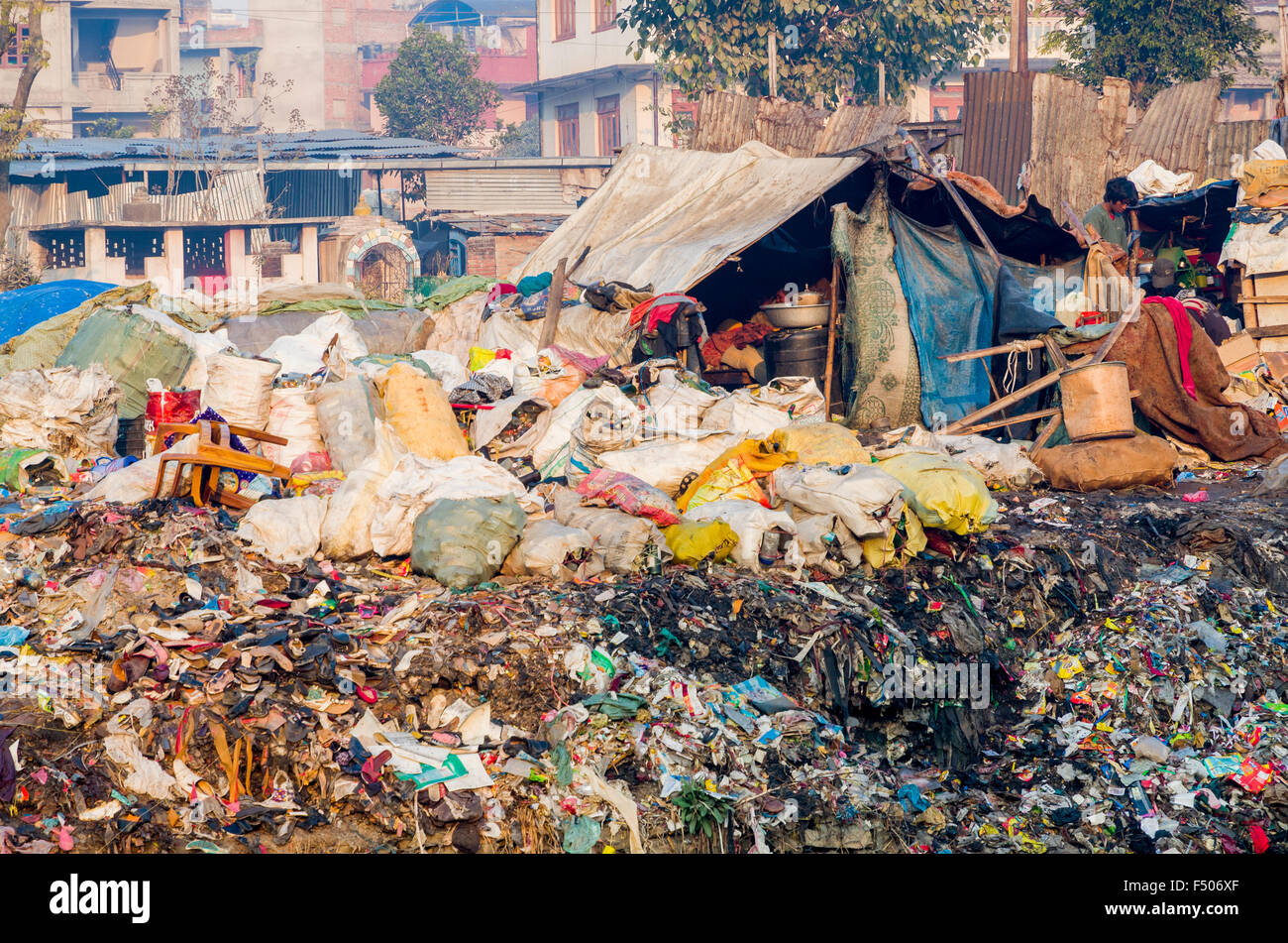 People live in on garbage hi-res stock photography and images - Alamy