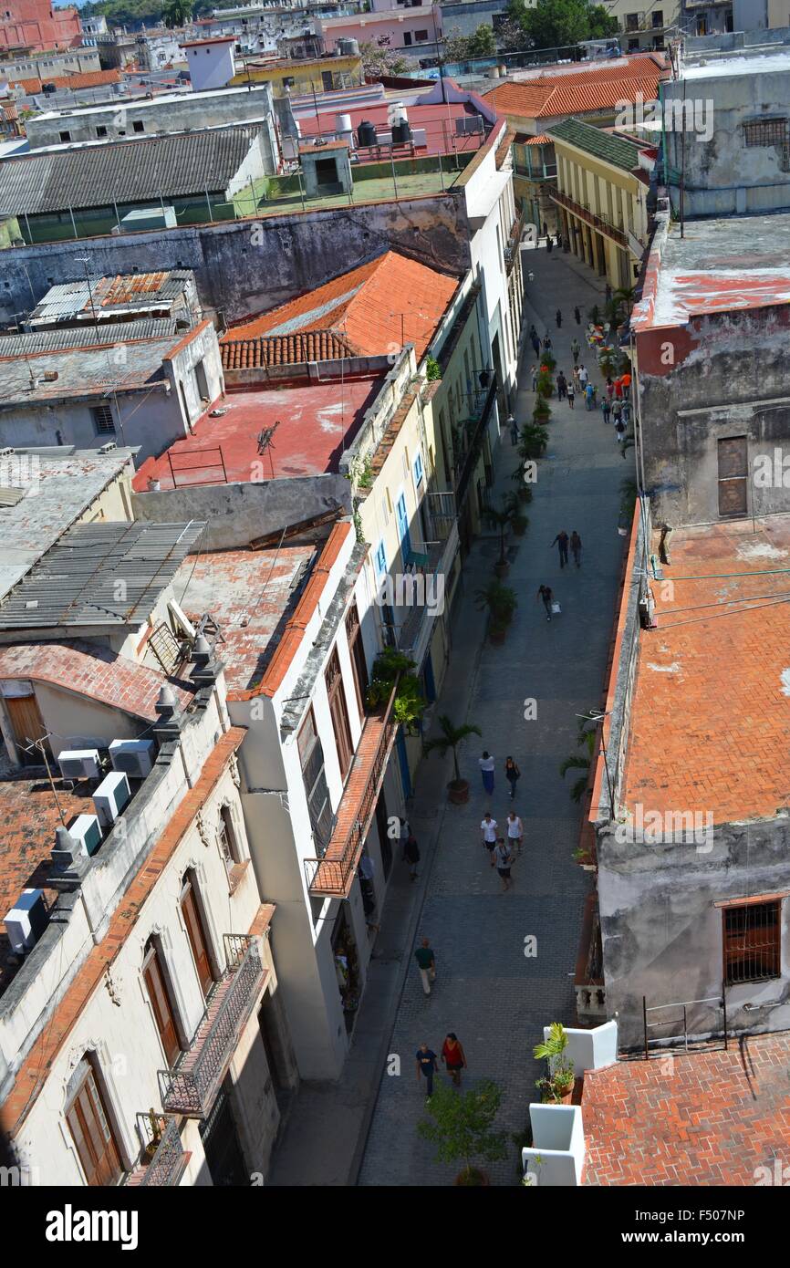 Birds eye view of people hi-res stock photography and images - Alamy