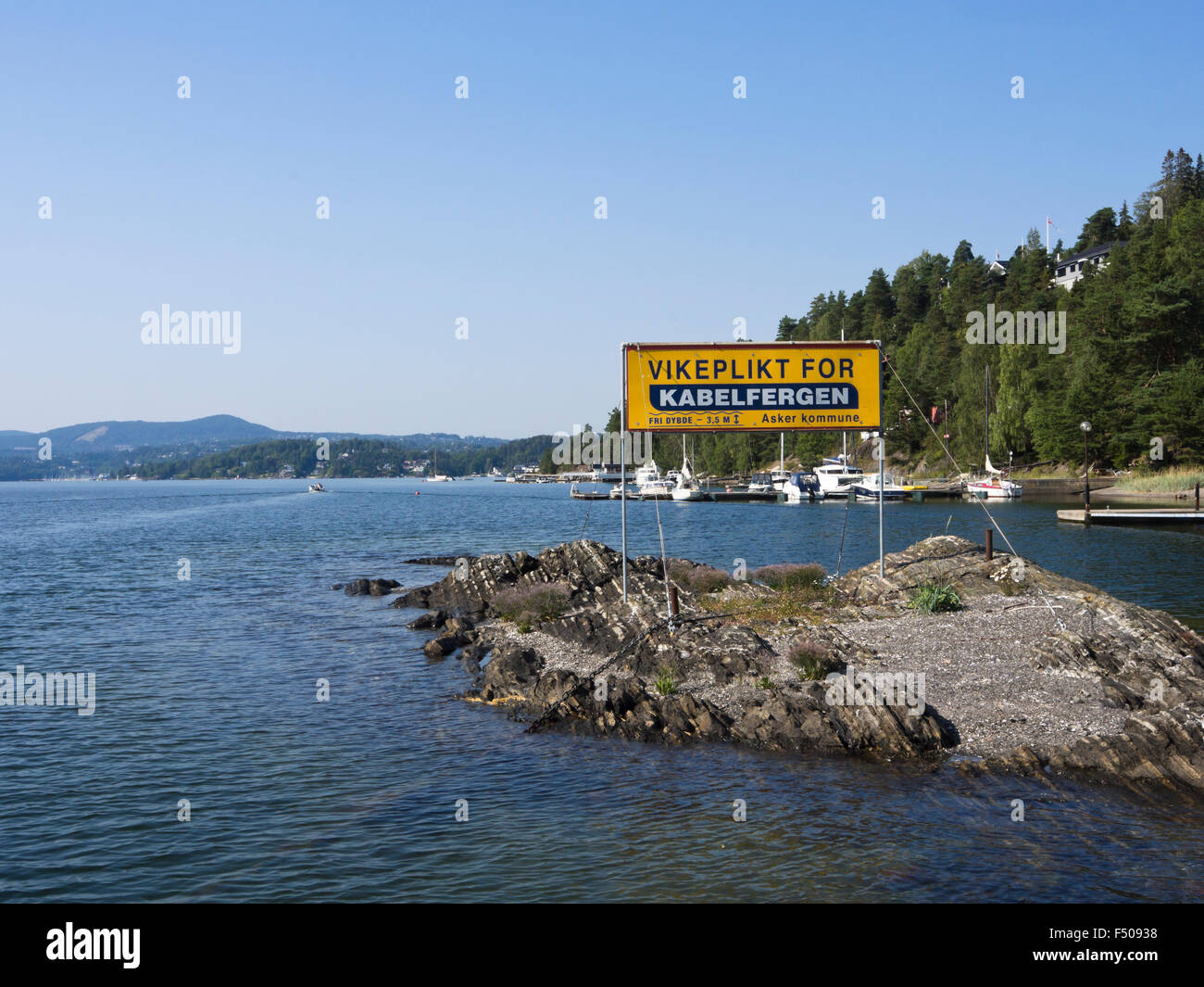 Warning sign on jetty hi-res stock photography and images - Alamy
