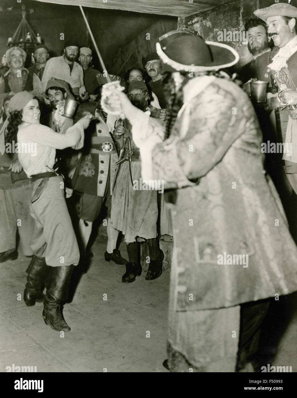 Jean peters actress 1951 hi-res stock photography and images - Alamy