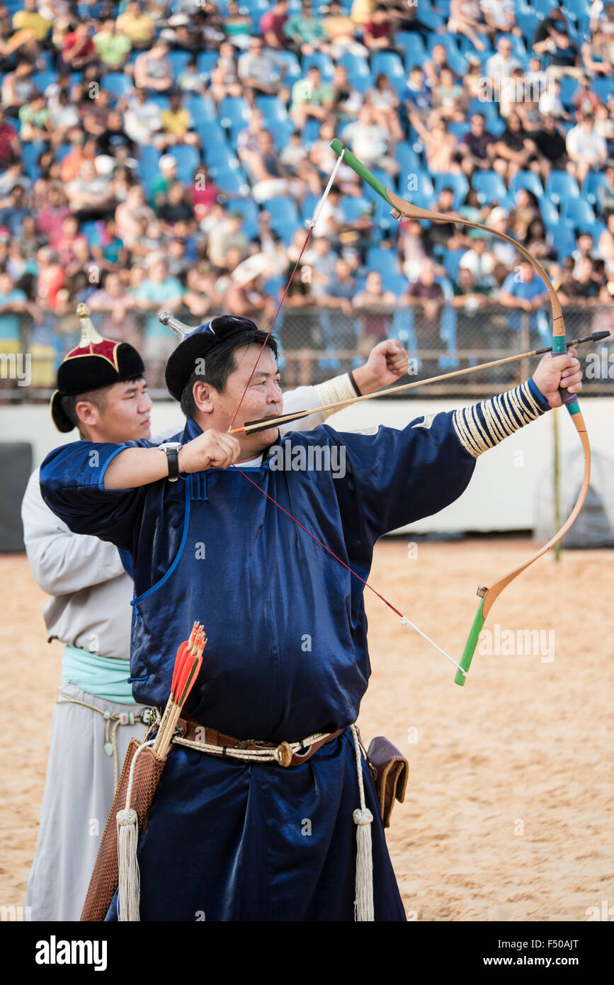 Mongol archer hi-res stock photography and images - Alamy