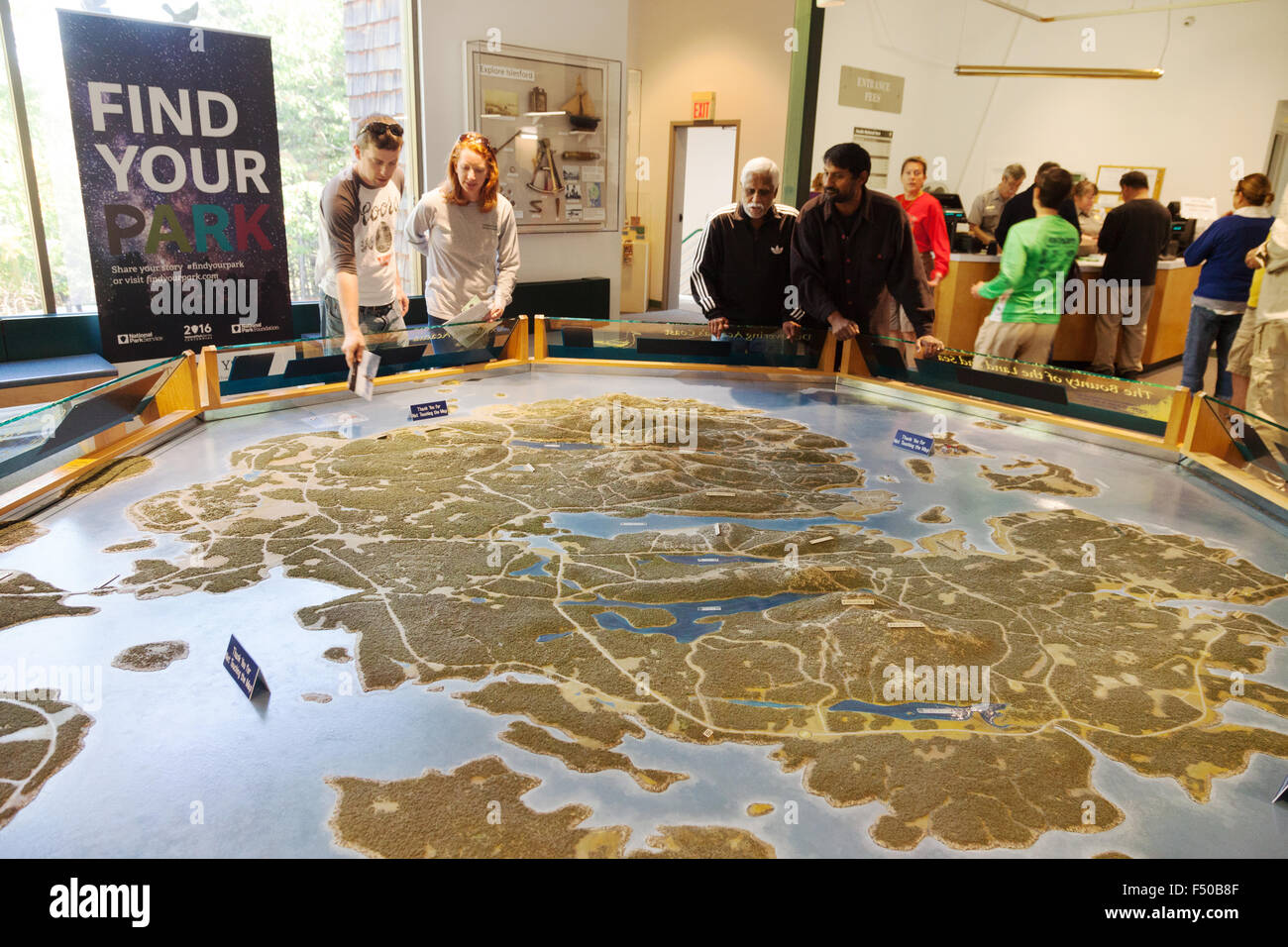 National park visitor map hi-res stock photography and images - Alamy