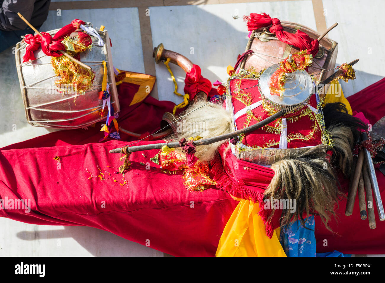 Local people of uttarakhand hi-res stock photography and images - Alamy