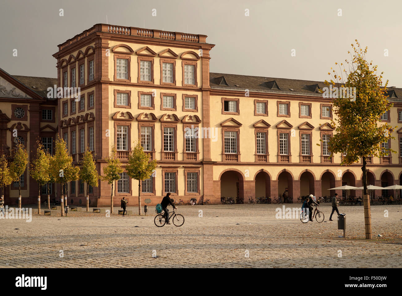 Schloss mannheim hi-res stock photography and images - Alamy