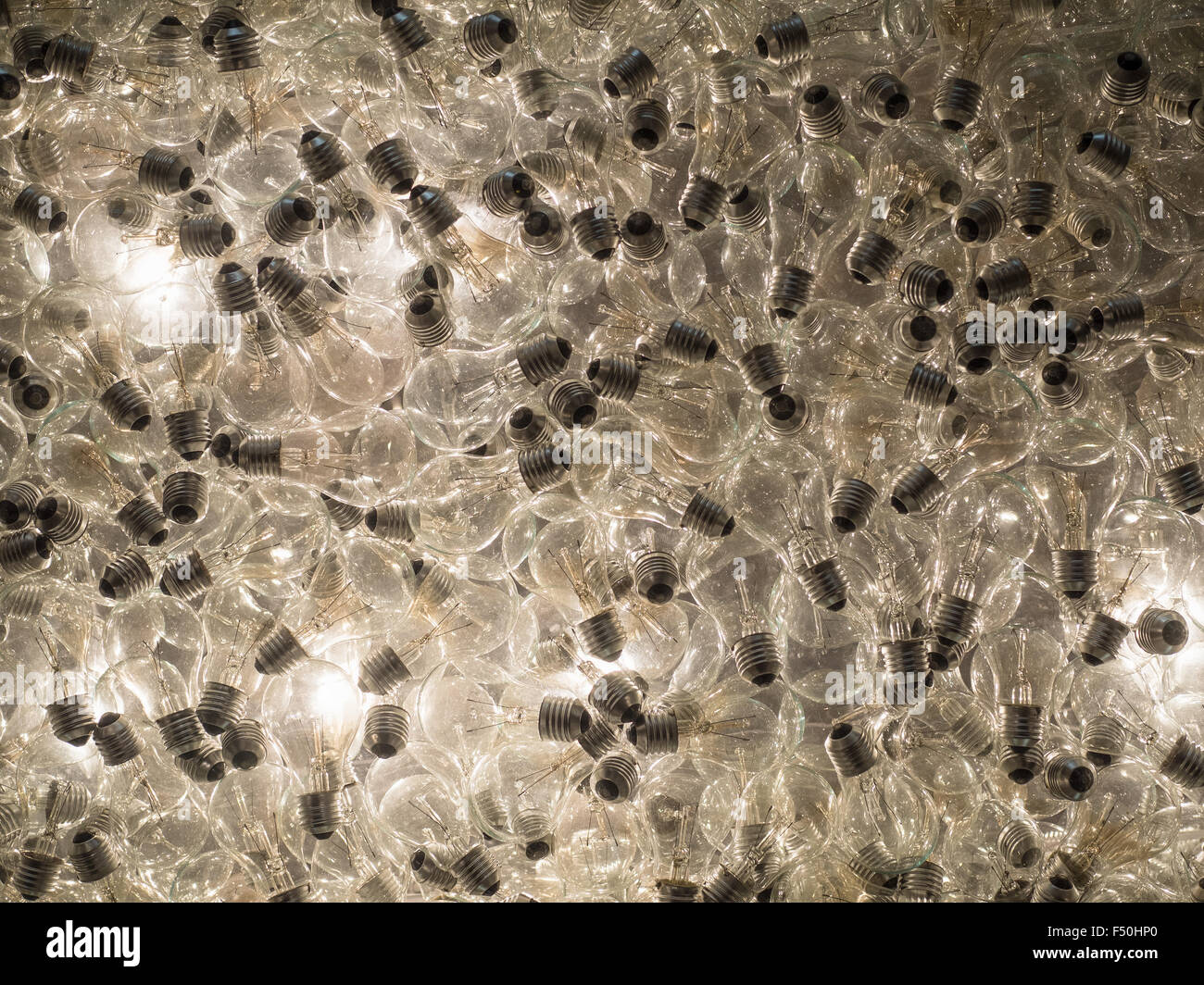 Old light bulbs hi-res stock photography and images - Alamy
