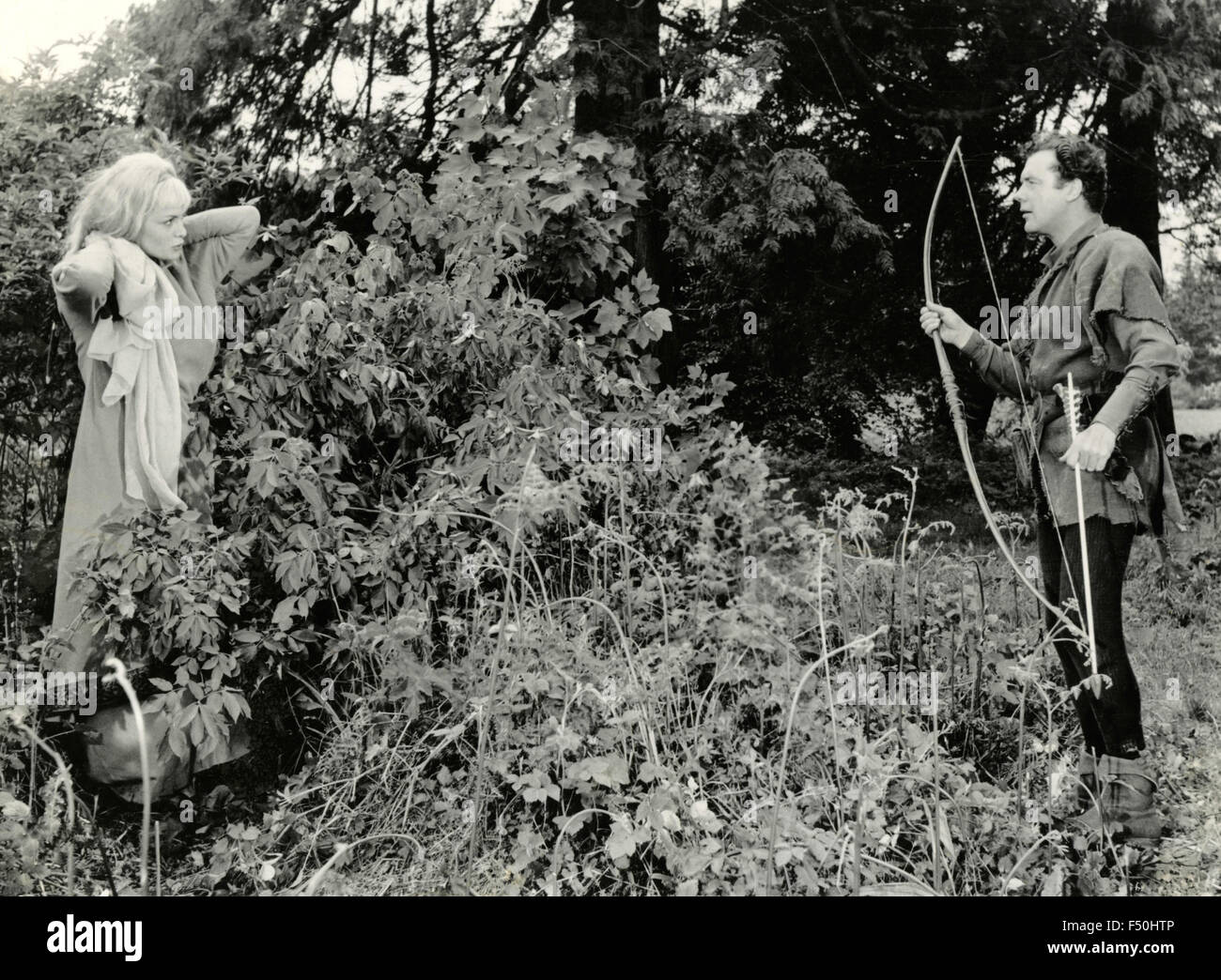 The actors Richard Greene and Sarah Branch in a scene from the movie ...