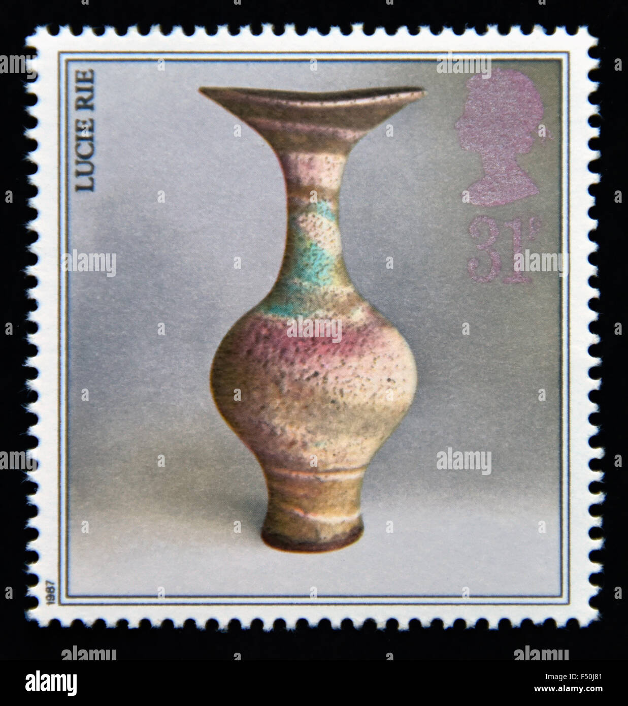 Postage stamp. Great Britain. Queen Elizabeth II. 1987. Studio Pottery ...