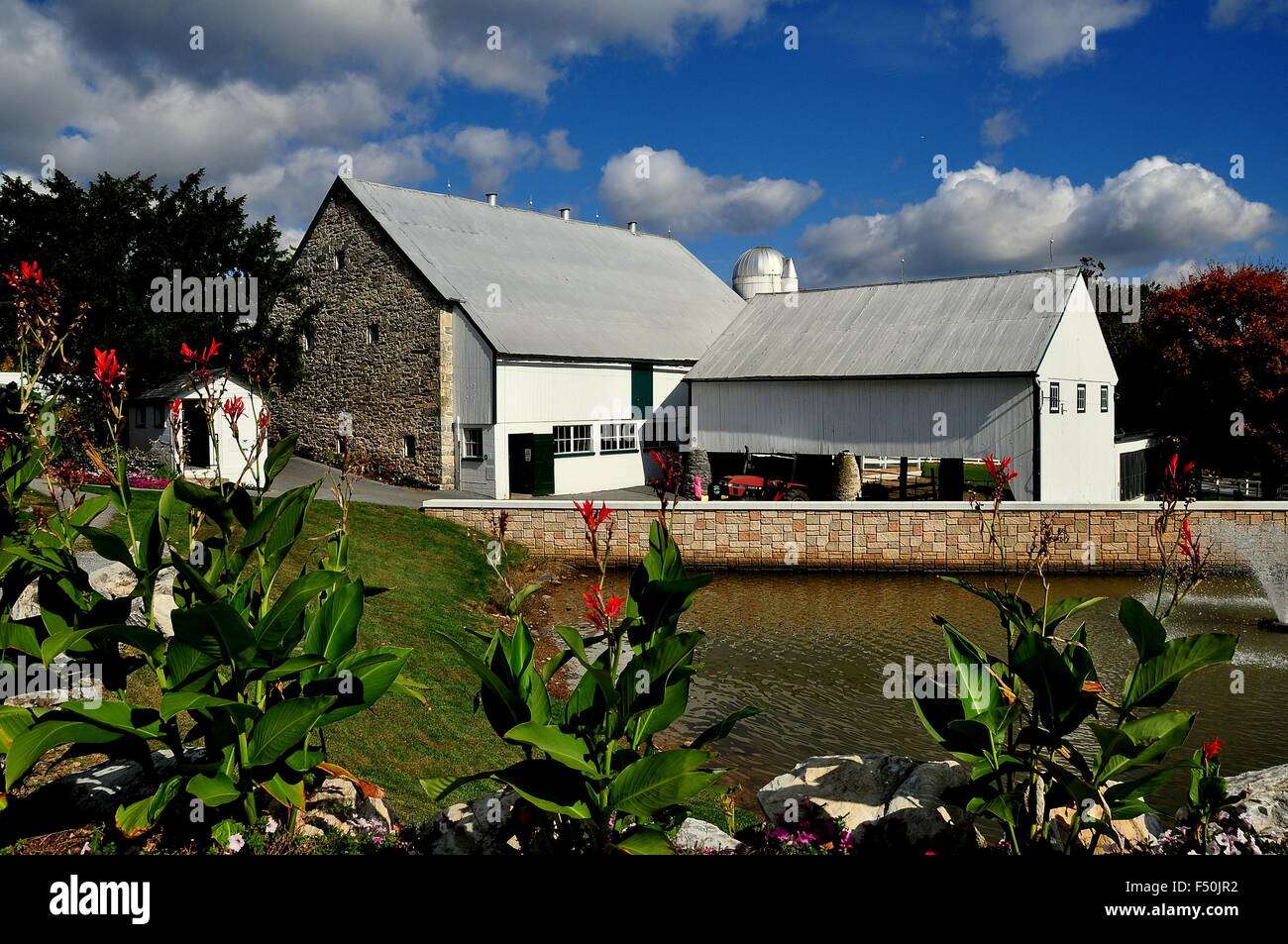 Stone barn pennsylvania hi-res stock photography and images - Alamy