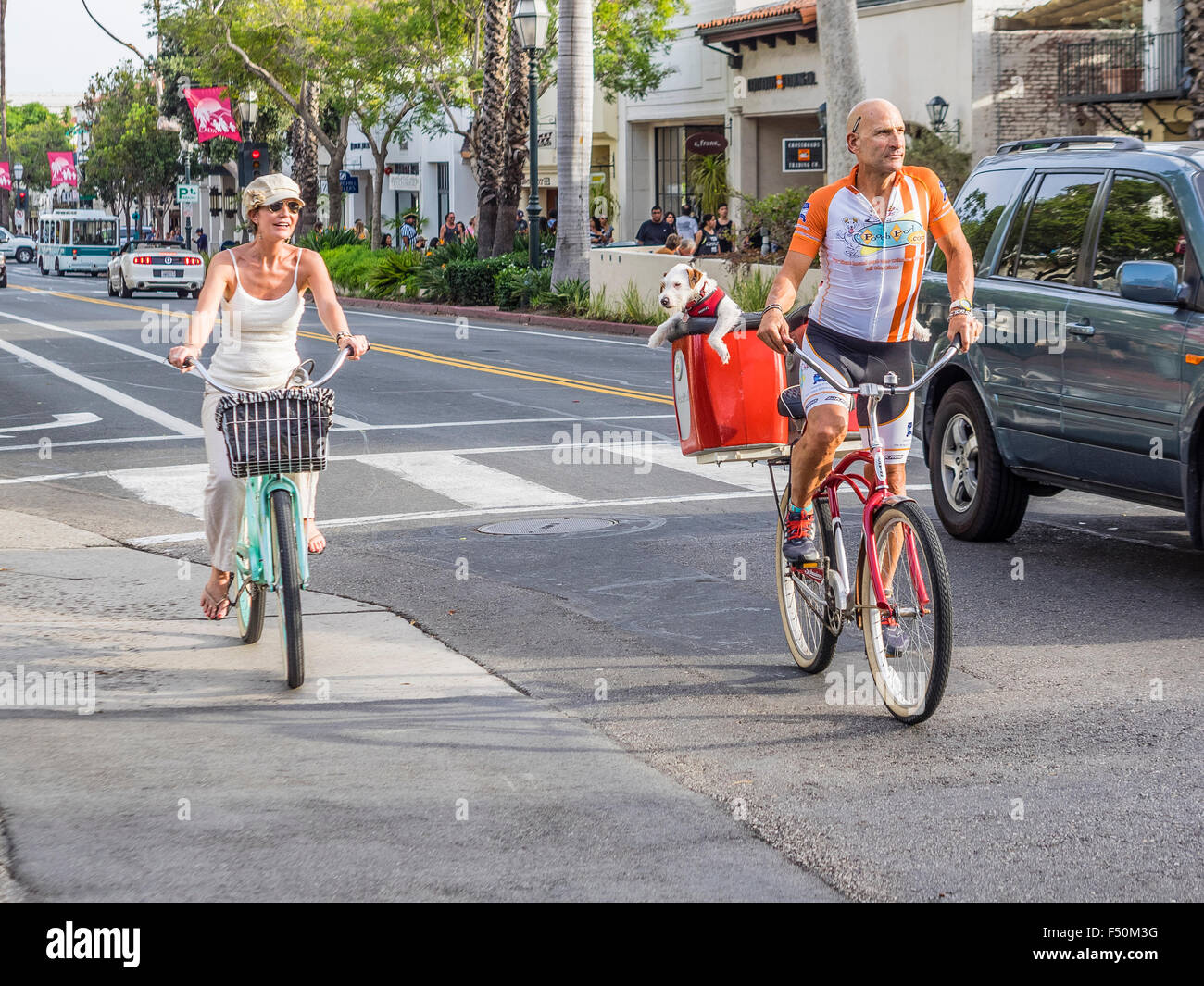 Middle aged women riding bicycles hi-res stock photography and images ...