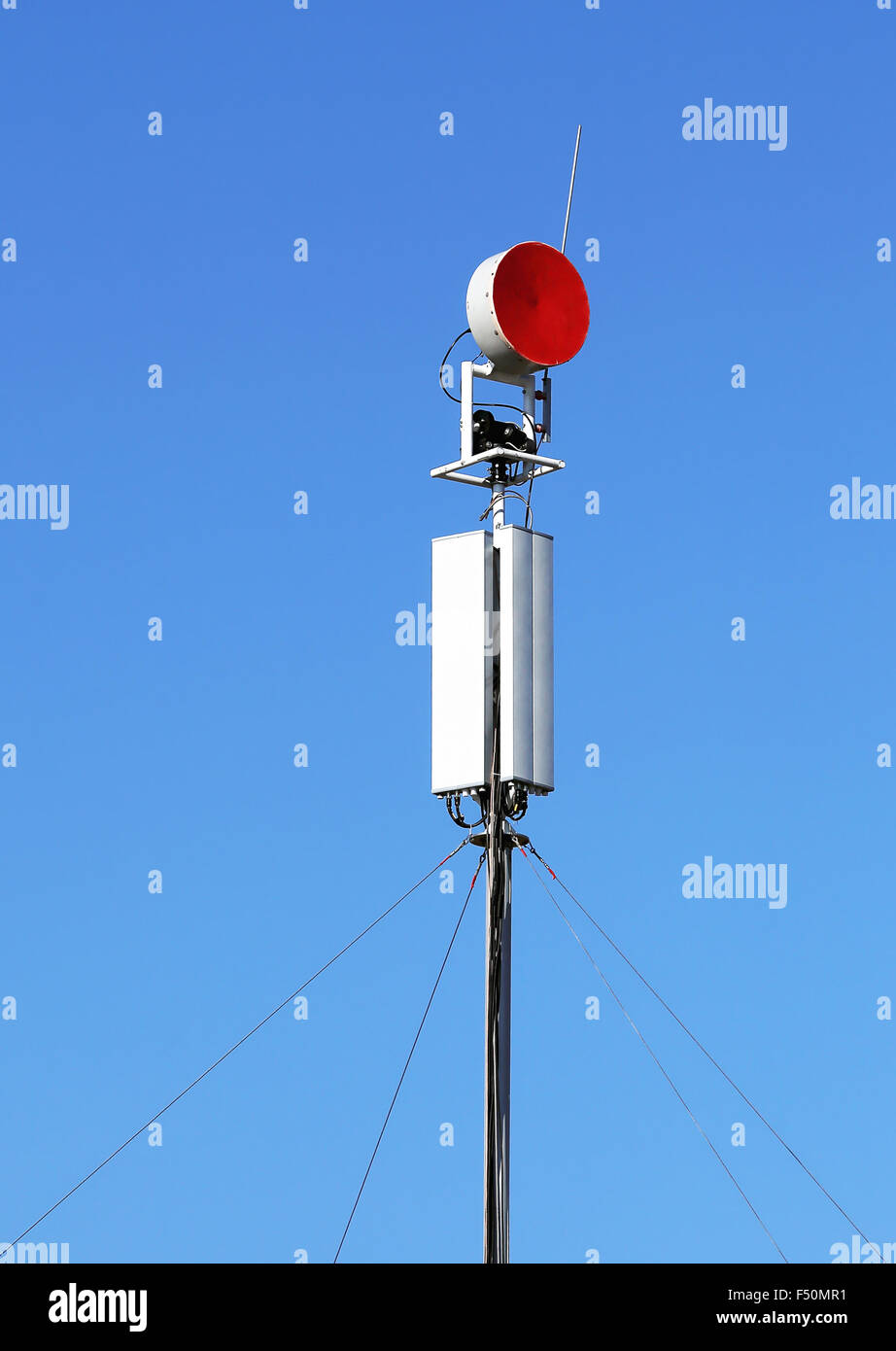 Radio mast symbol hi-res stock photography and images - Alamy