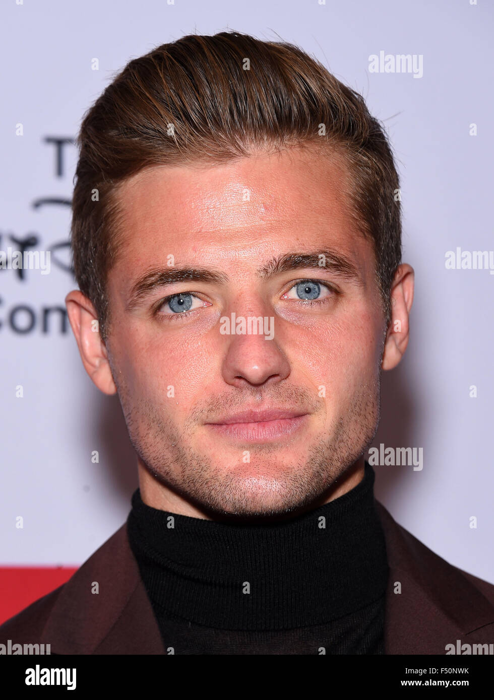 Beverly Hills, California, USA. 23rd Oct, 2015. Robbie Rogers arrives ...