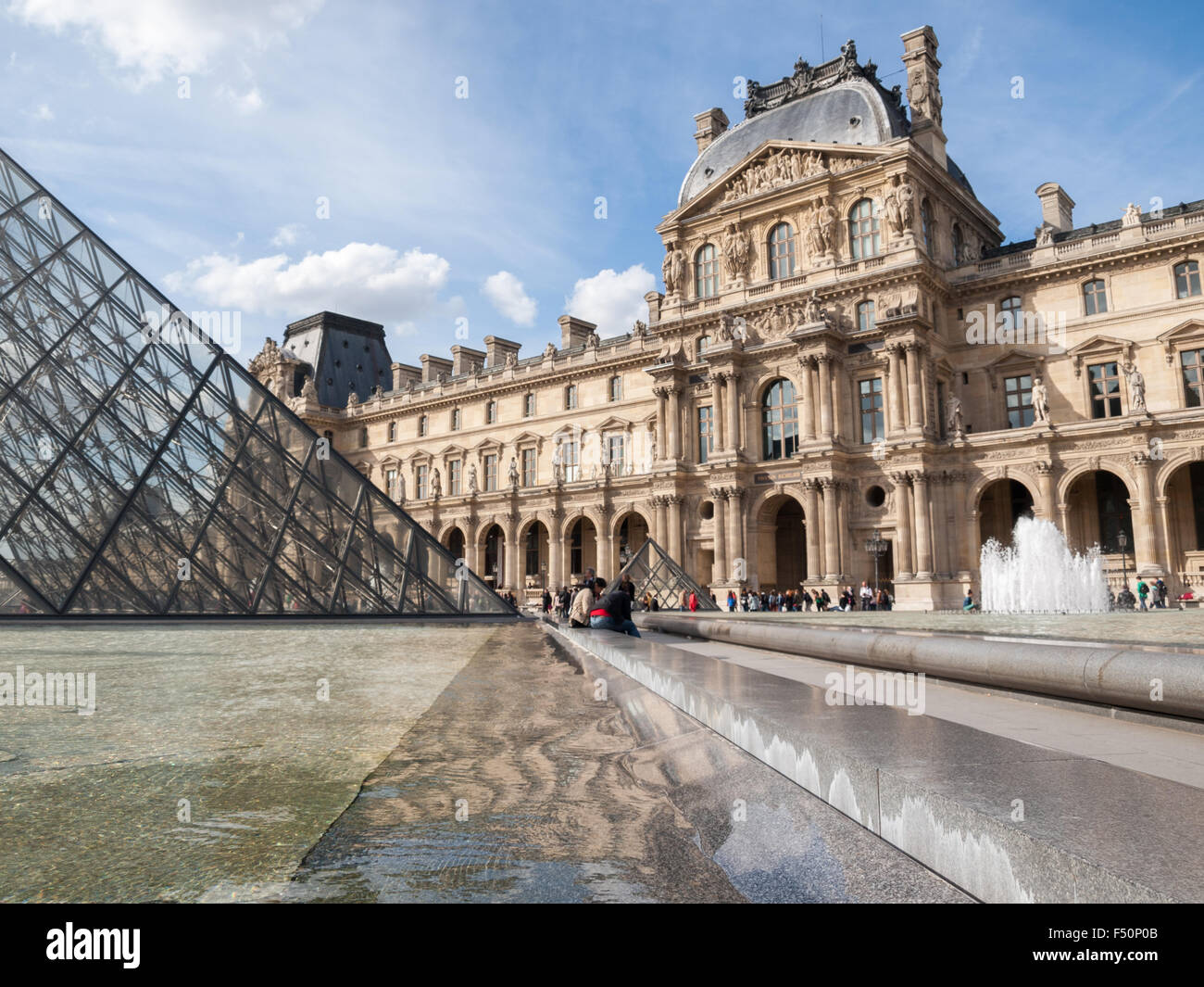 Louvre Museum Richelieu Wing Stock Photo - Alamy