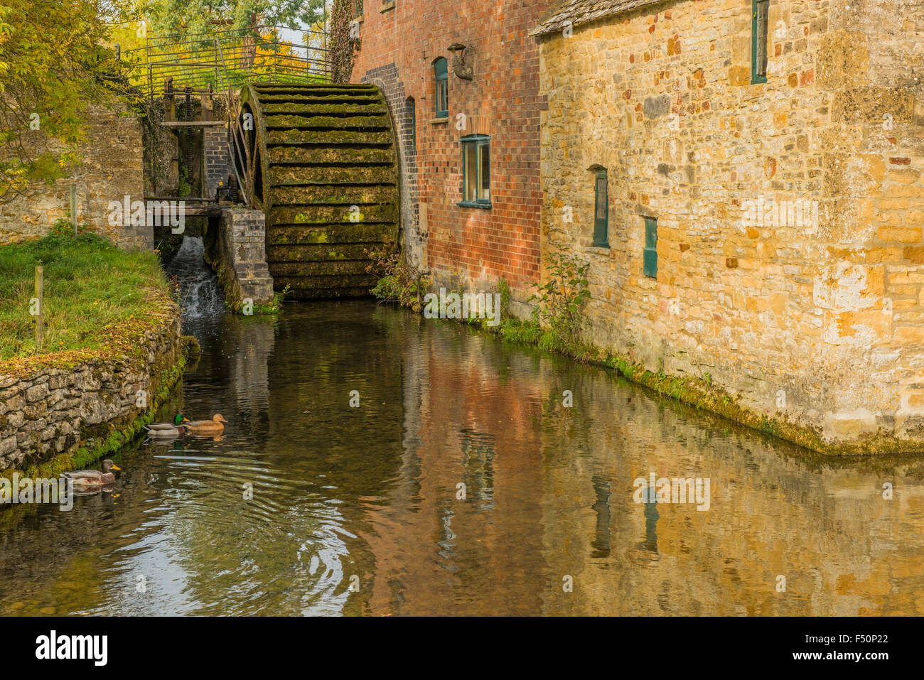 Old mill district hi-res stock photography and images - Alamy