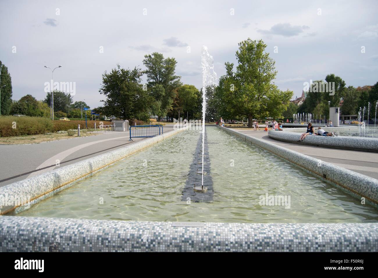Fountain water sparkle refresh landmark Warsaw Stock Photo - Alamy