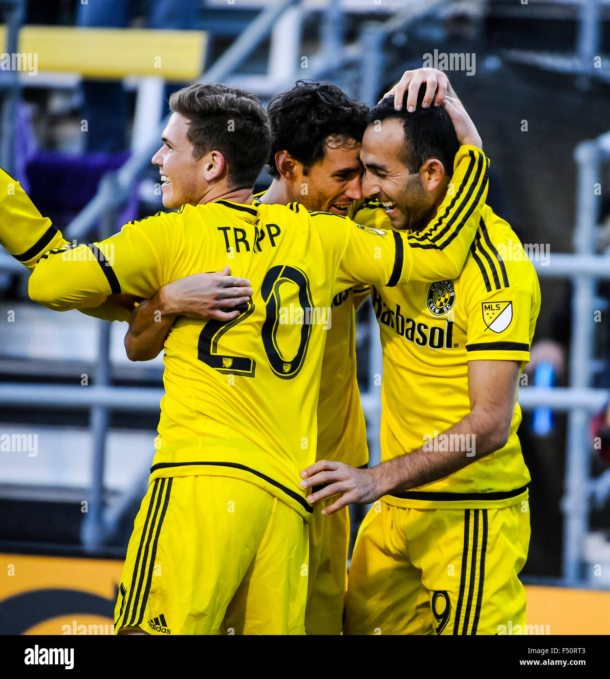 Justin Meram (9), Wil Trapp celebrate Meram's goal in the second half ...