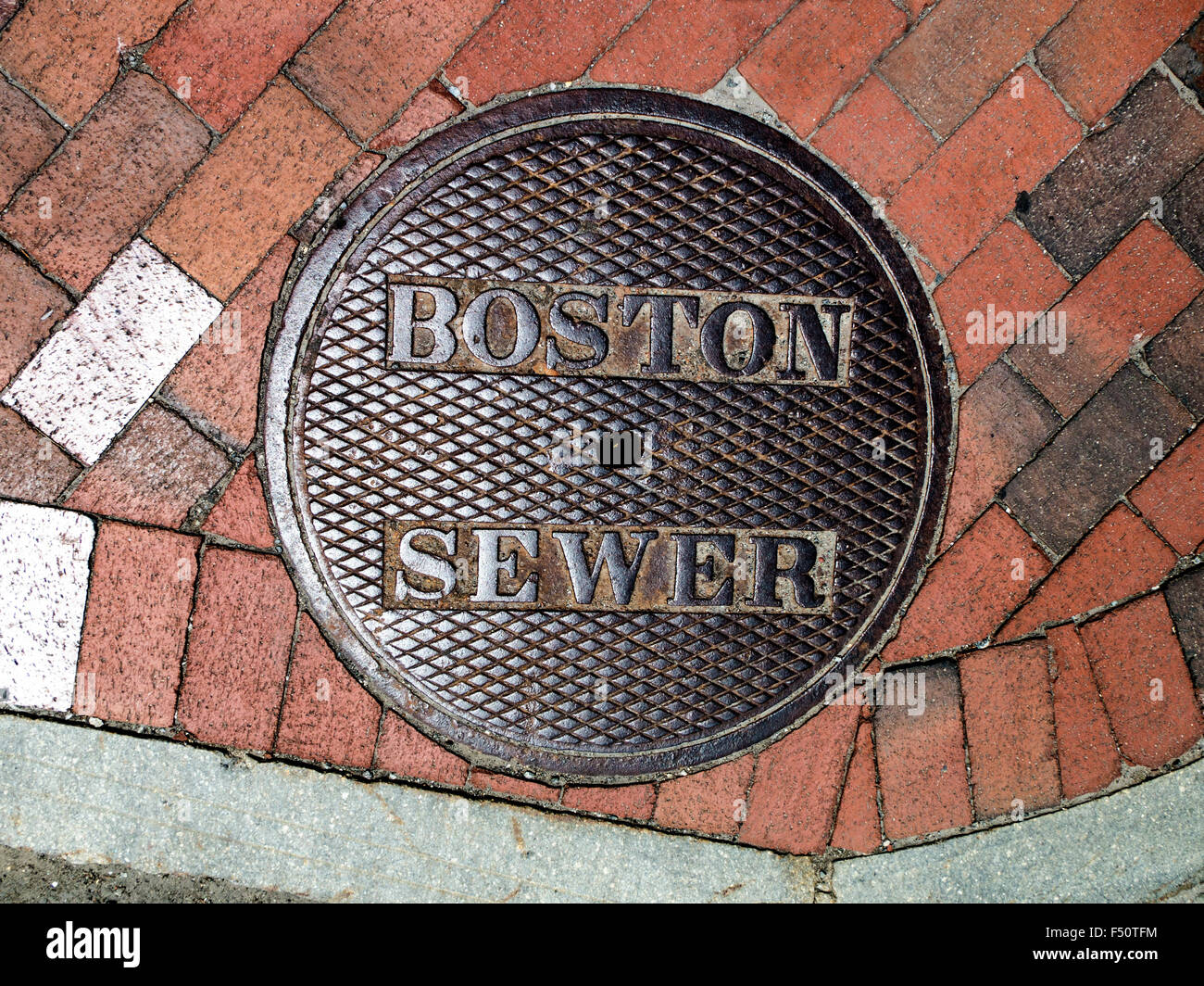 City cover hi-res stock photography and images - Alamy