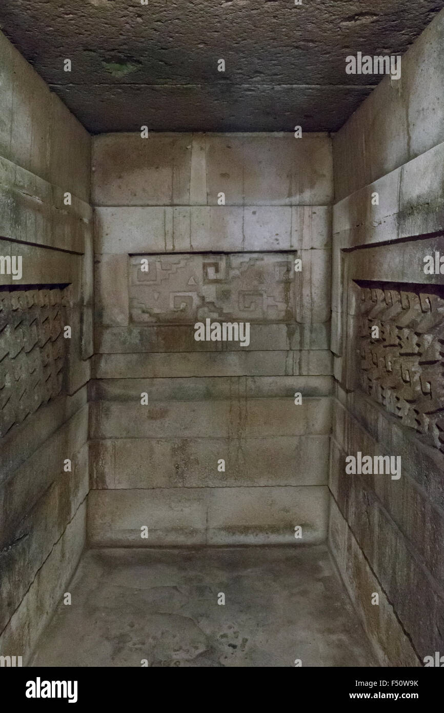 Oaxaca mitla chamber hi-res stock photography and images - Alamy