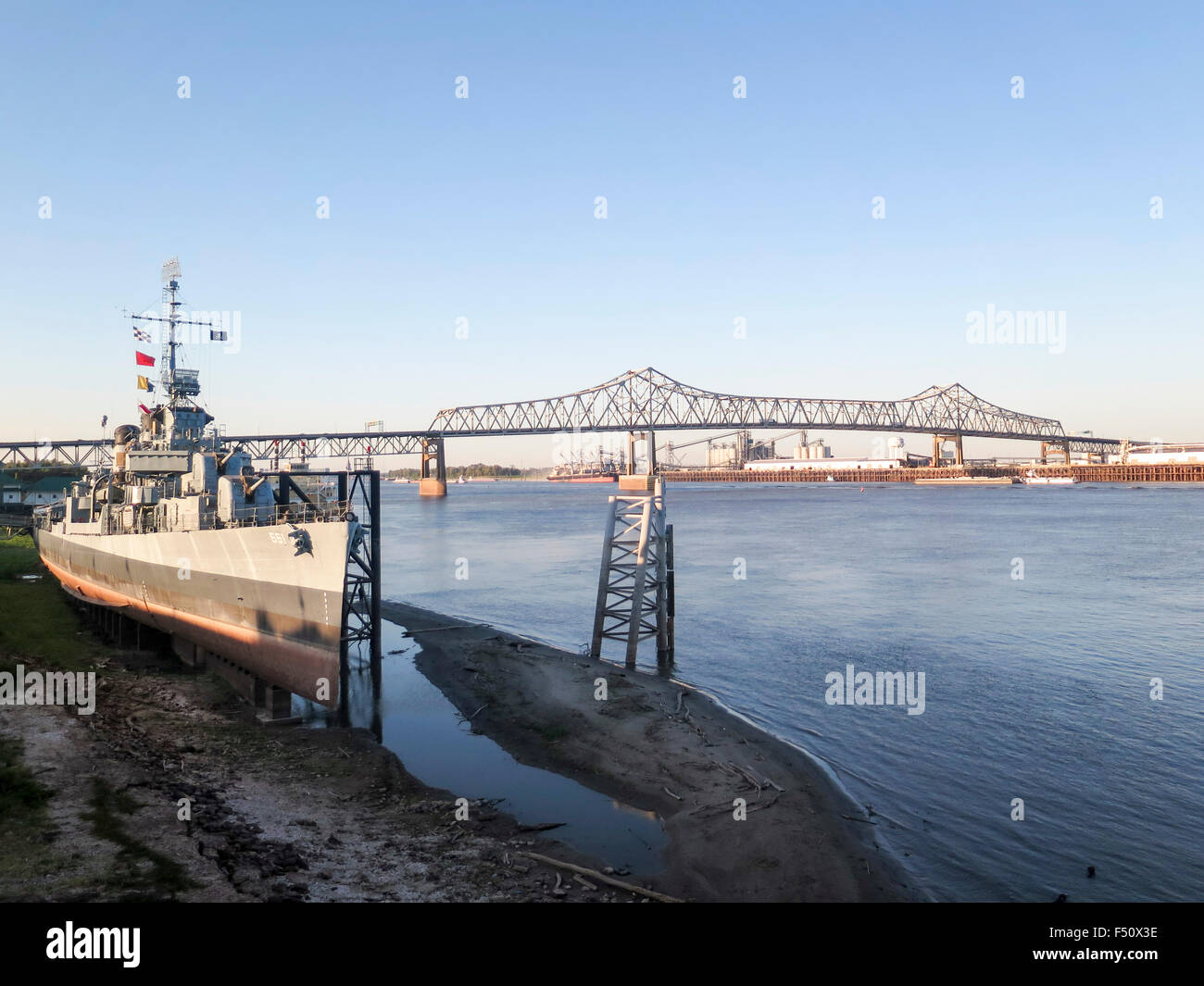 Uss kidd hi-res stock photography and images - Alamy