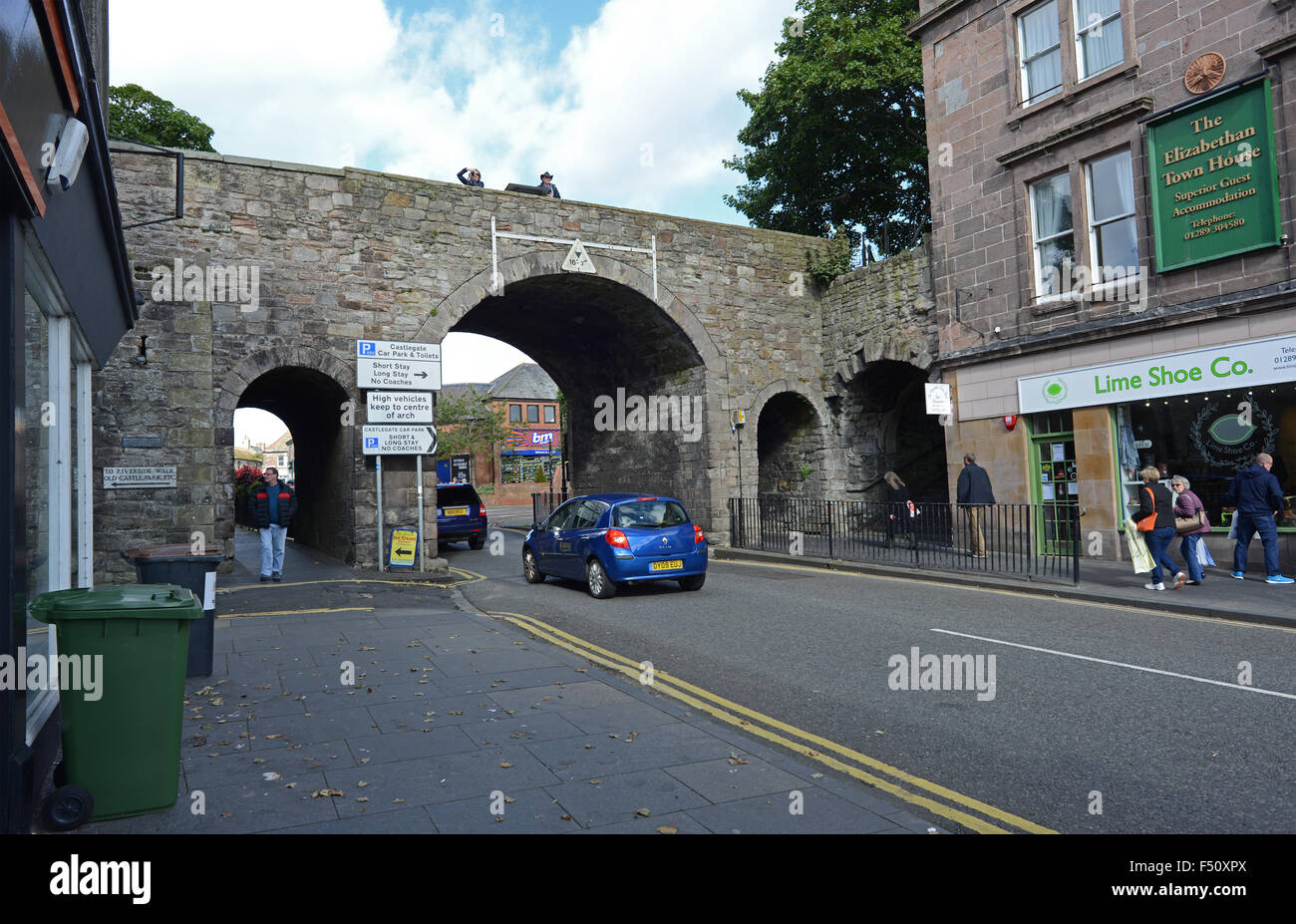 Berwick upon Tweed: High Street Stock Photo - Alamy